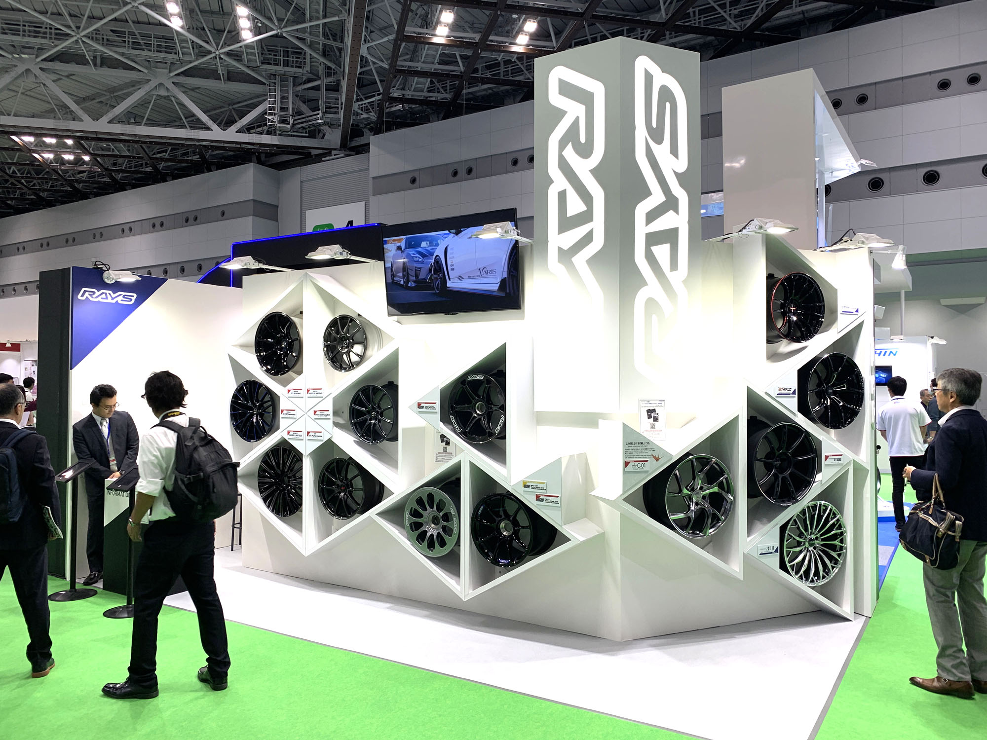 東京モーターショー2019 – RAYS ENGINEERING